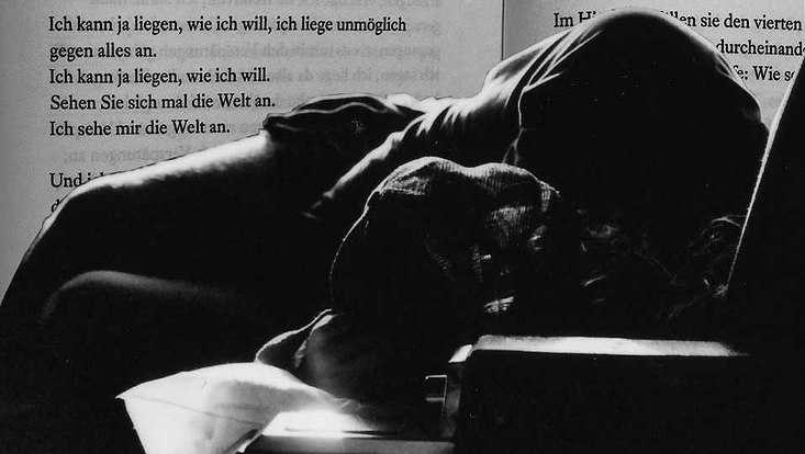 Research report: Barbara Bausch: Uprising. The Force of Form in ...